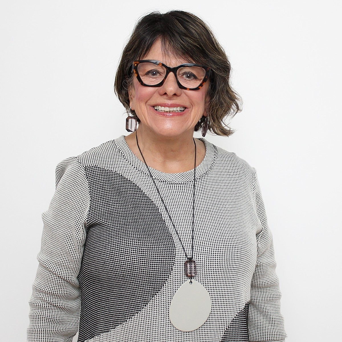 Gray Jewel Resin Pendant Necklace – Sylca Designs